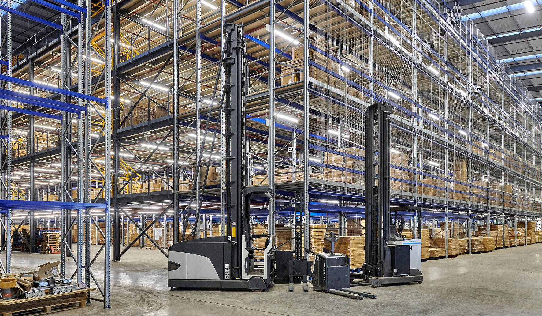 A perfect storage and handling solution for Furniturebox - Cold Chain ...