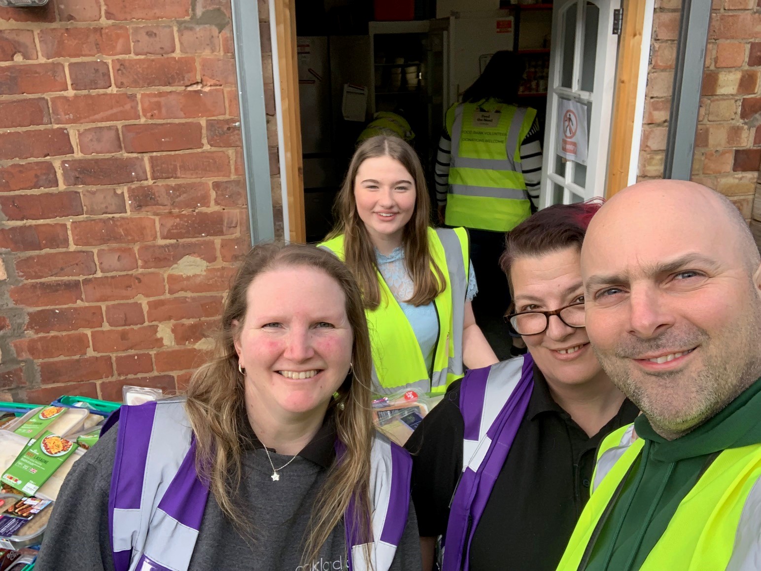 Oakland International Volunteers Help Feed The Need - Cold Chain Federation